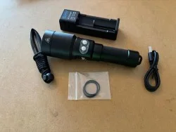 Intro Special SAVE! 2000 Lumen with Green Laser Pointer! , Piranha Dive ...