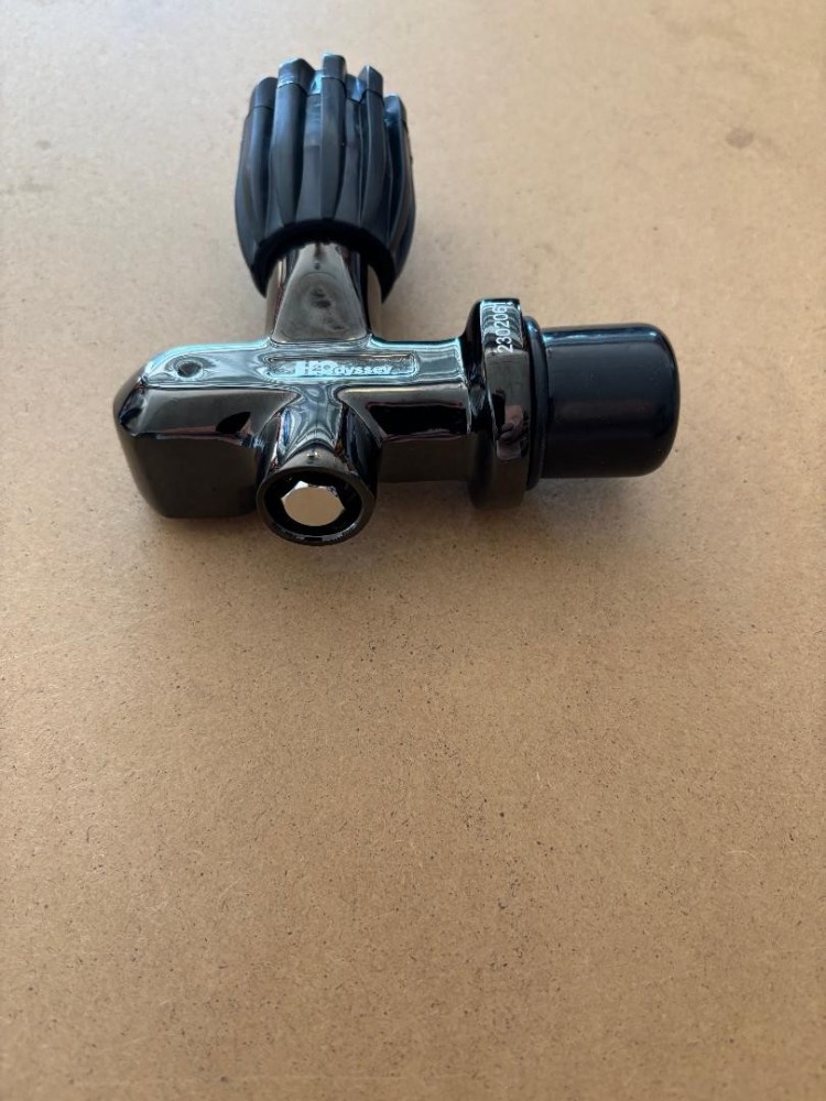 New! PVD Coated Pro Valve 200 bar Righthand Type 3000psi Nitrox Ready ...